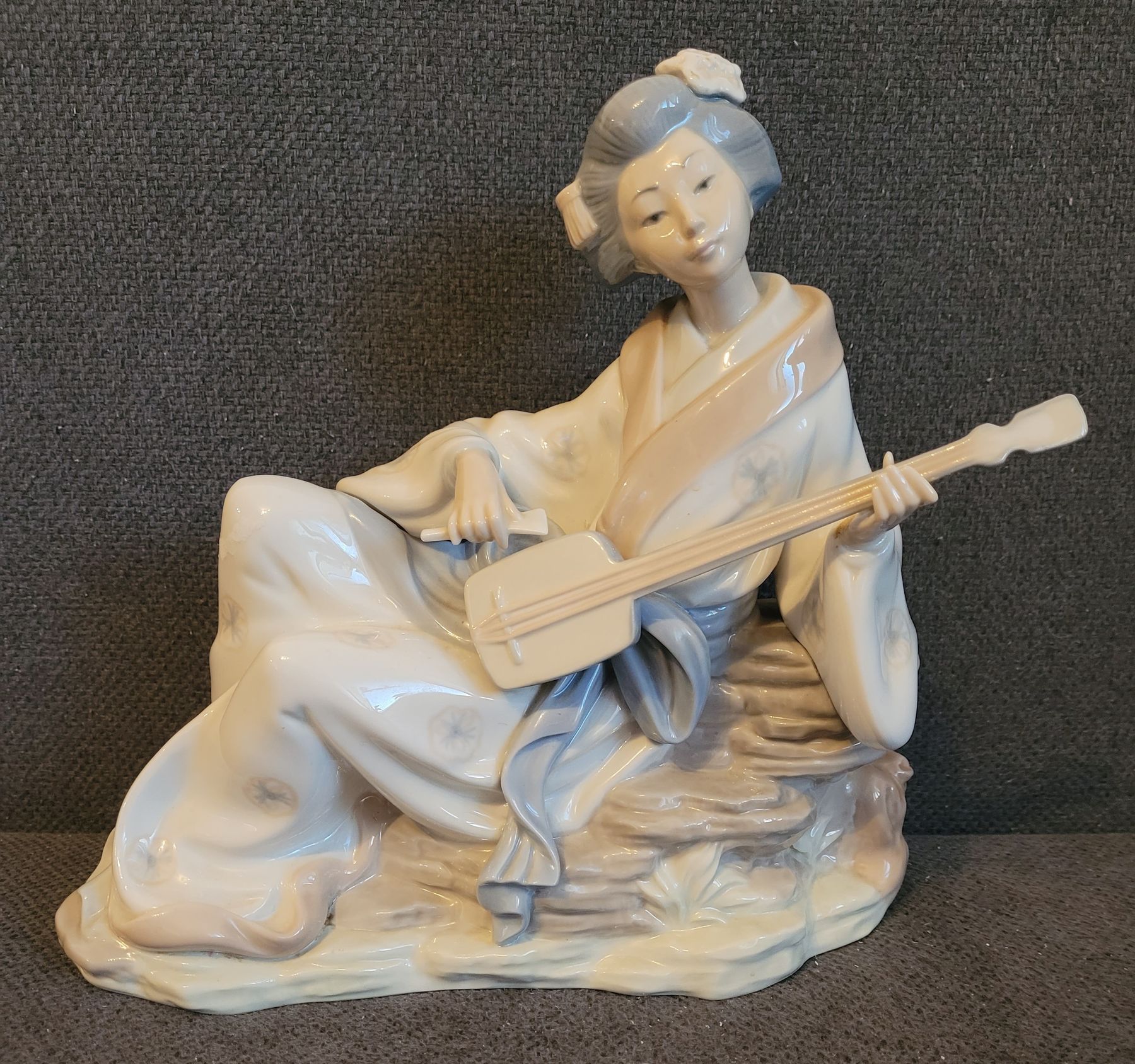 Lladró NAO Porcelain Figurine Oriental Melody No. 227 Spain 27 cm